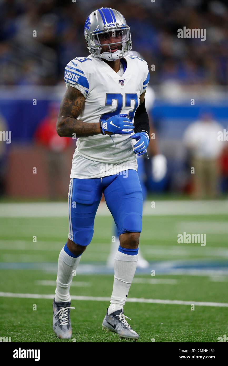Detroit Lions cornerback Darius Slay (23) lines up against the Dallas ...