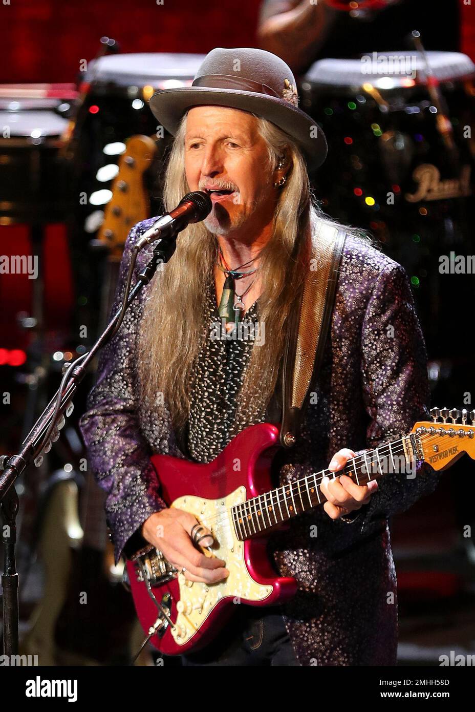 Patrick Simmons of the Doobie Brothers performs at The Doobie Brothers ...