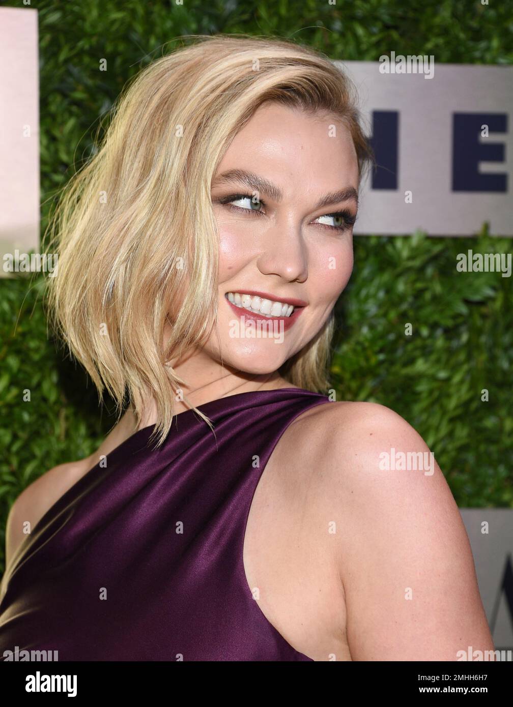 Model Karlie Kloss arrives at The Lincoln Center Corporate Fund Fashion ...