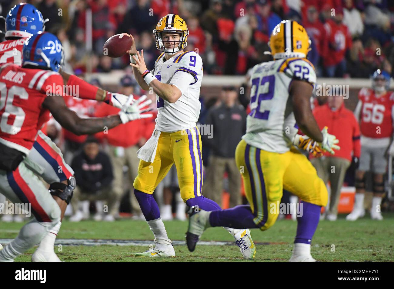 LSU quarterback Joe Burrow (9) looks to pass during the second half of ...