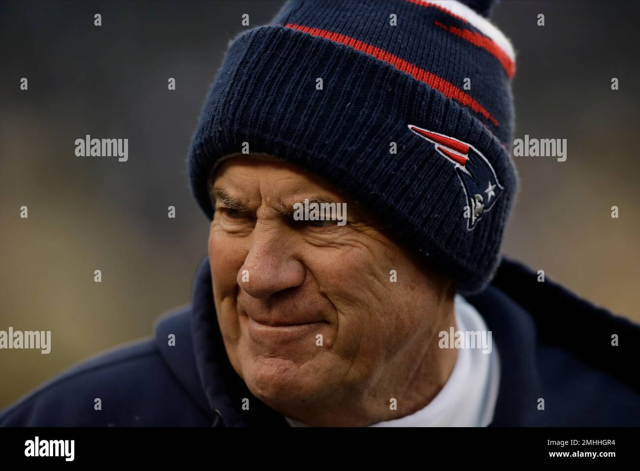 New England Patriots' Bill Belichick watches warm ups before an NFL ...