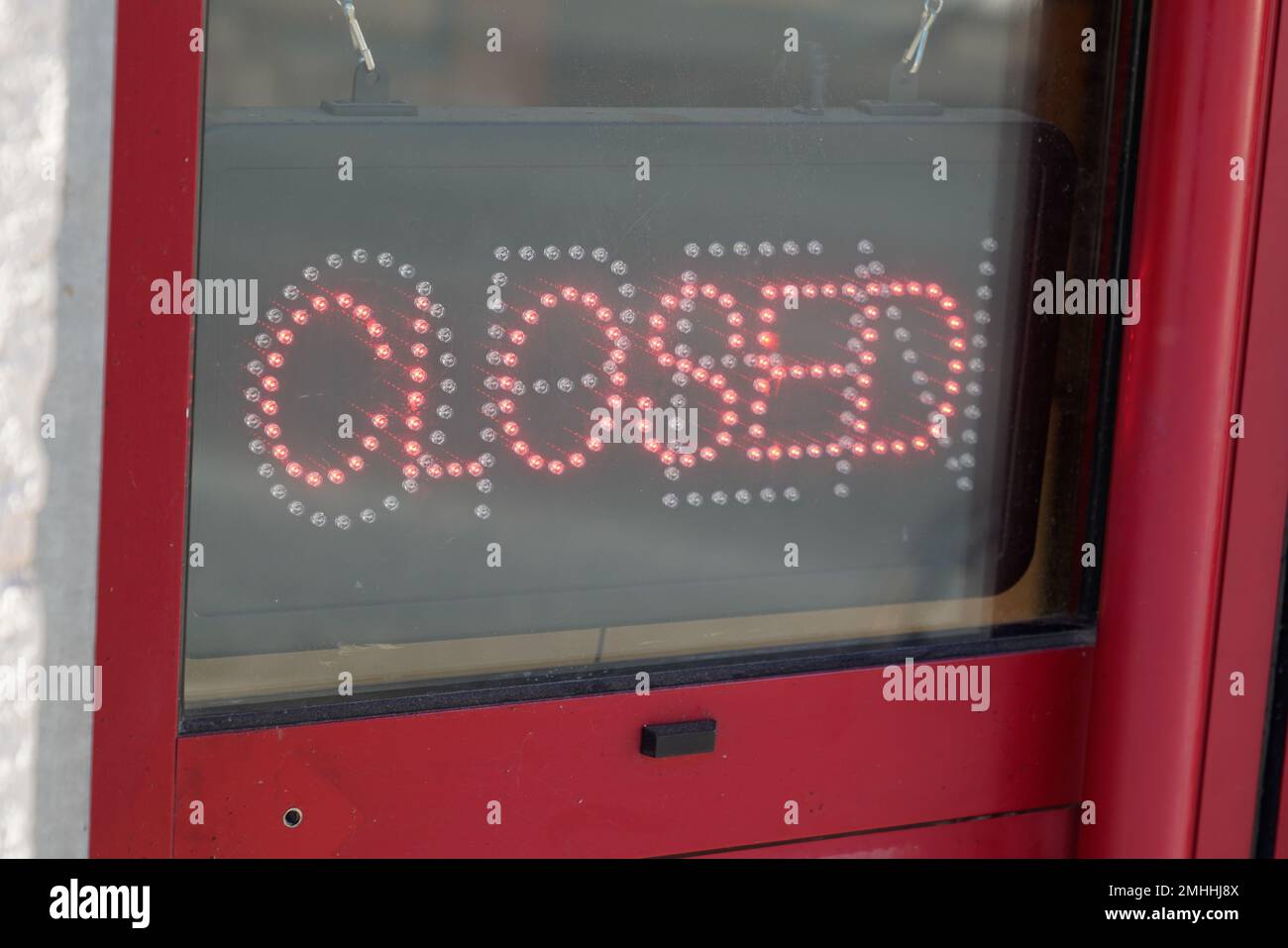 text light sign shop panel write closed or open now in windows store ...