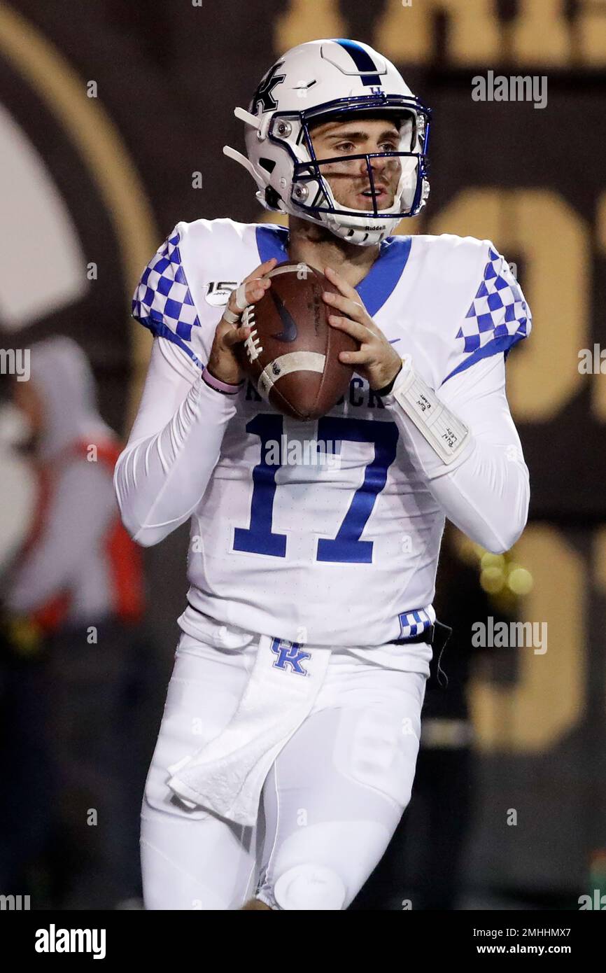 Kentucky quarterback Walker Wood plays against Vanderbilt in the second ...