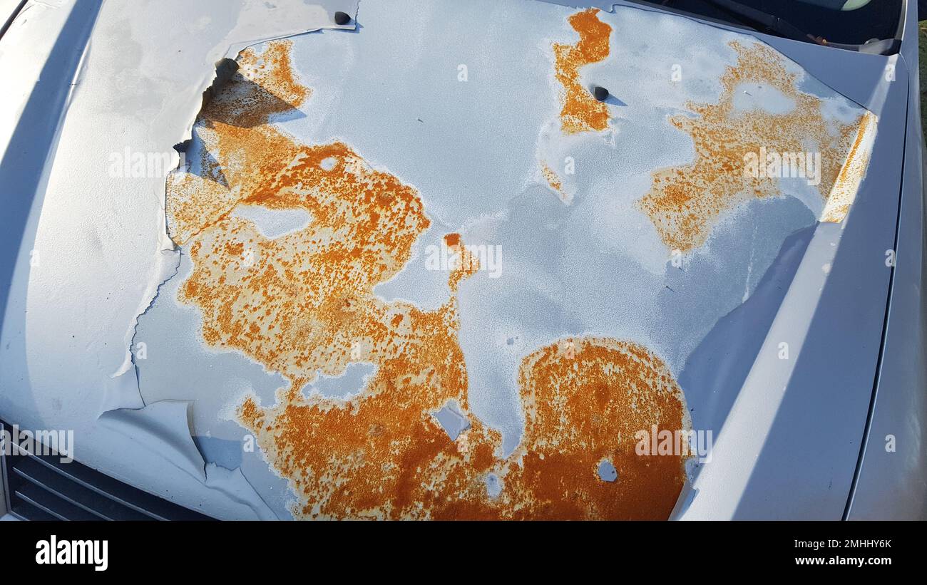 used paint rusty on the front bonnet of an old rust car Stock Photo - Alamy