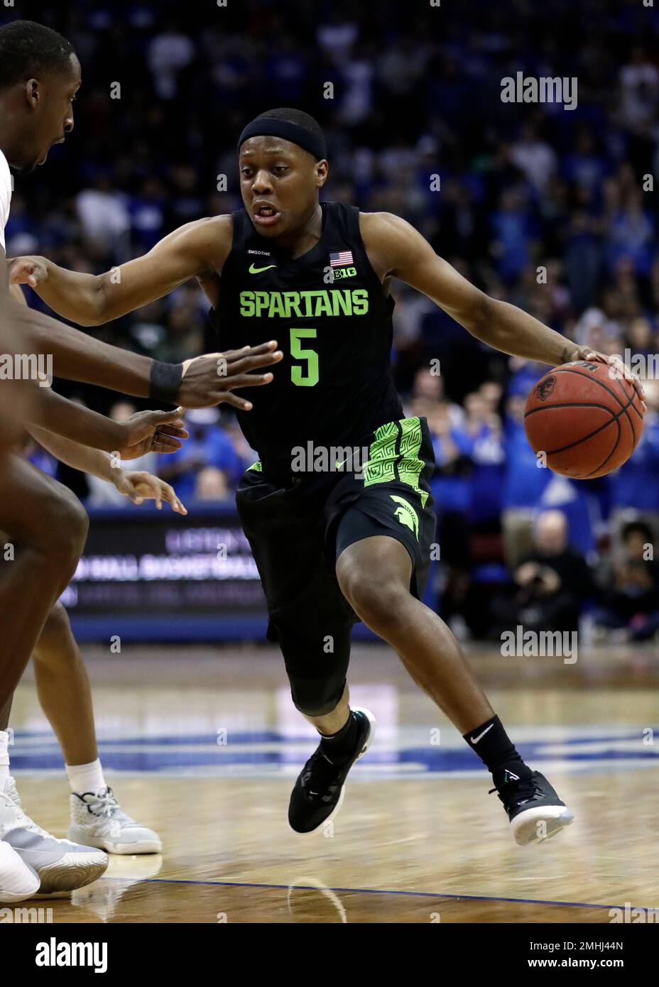 Michigan State guard Cassius Winston (5) in action during the first ...