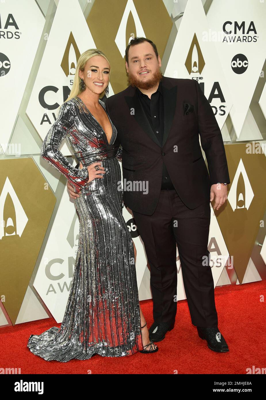 Luke Combs, right, and Nicole Hocking arrive at the 53rd annual CMA ...