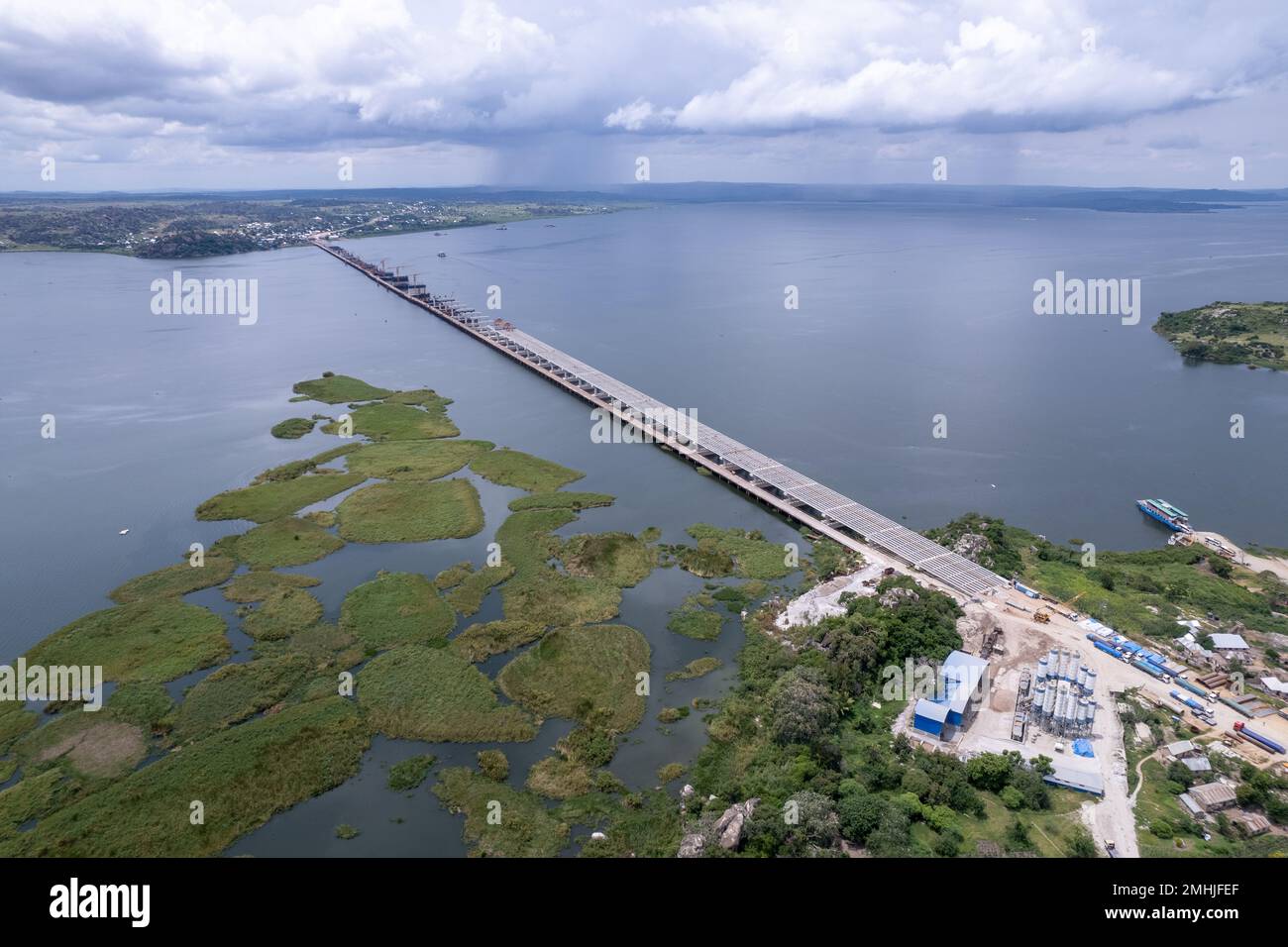 Magufuli bridge building progress. Kigongo–Busisi, Mwanza Gulf crossing ...