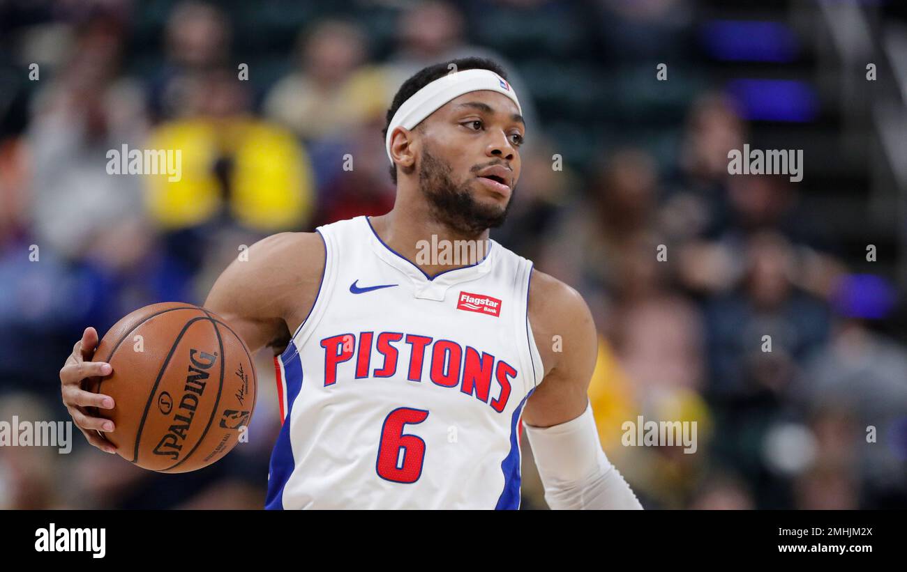 Detroit Pistons guard Bruce Brown (6) plays against the Indiana Pacers ...