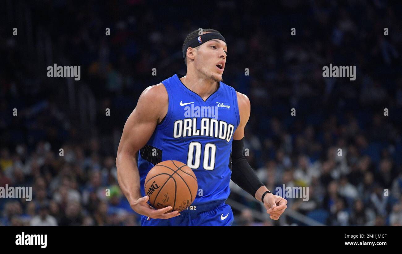 Orlando Magic forward Aaron Gordon (00) sets up for a play during the ...