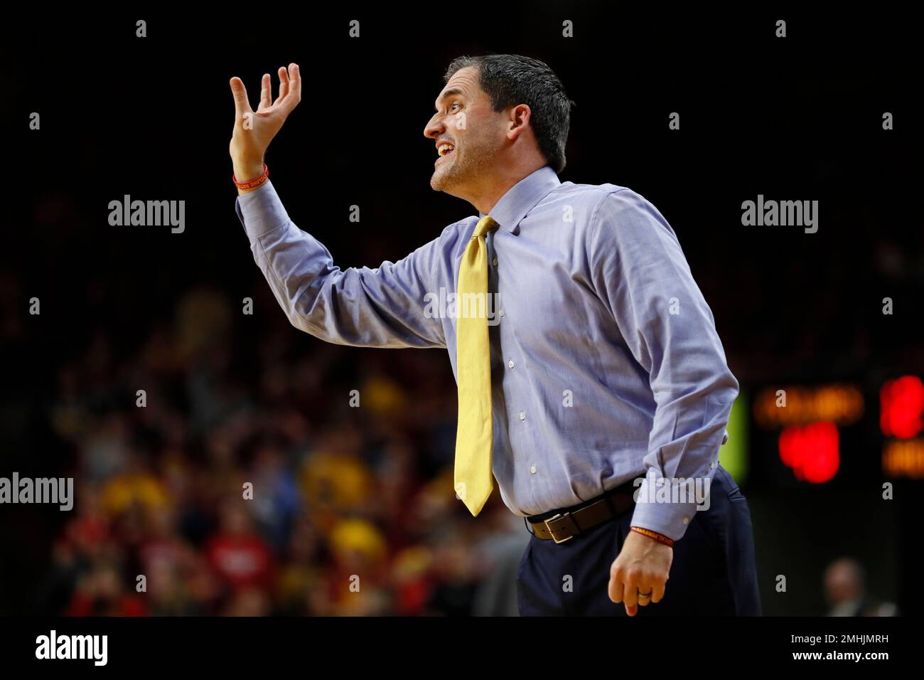 Iowa State head coach Steve Prohm directs his team during the second ...