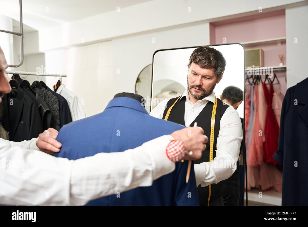 Professional fashion hi-res stock photography and images - Alamy