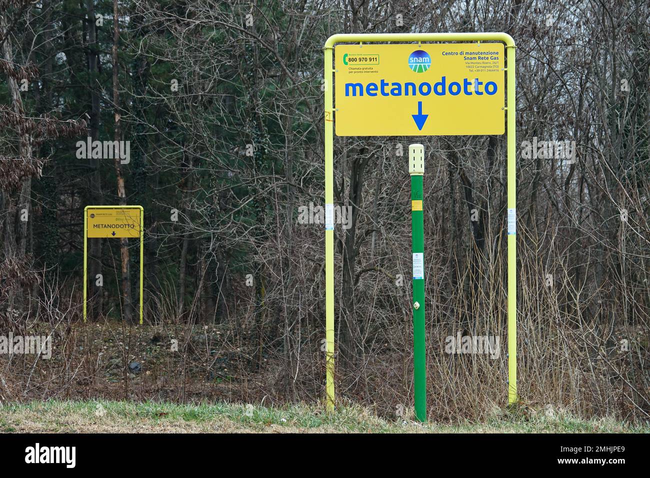 Signage indicating the presence of a methane pipeline distribution line ...