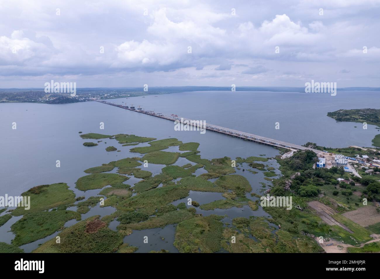 Magufuli bridge building progress. Kigongo–Busisi, Mwanza Gulf crossing ...
