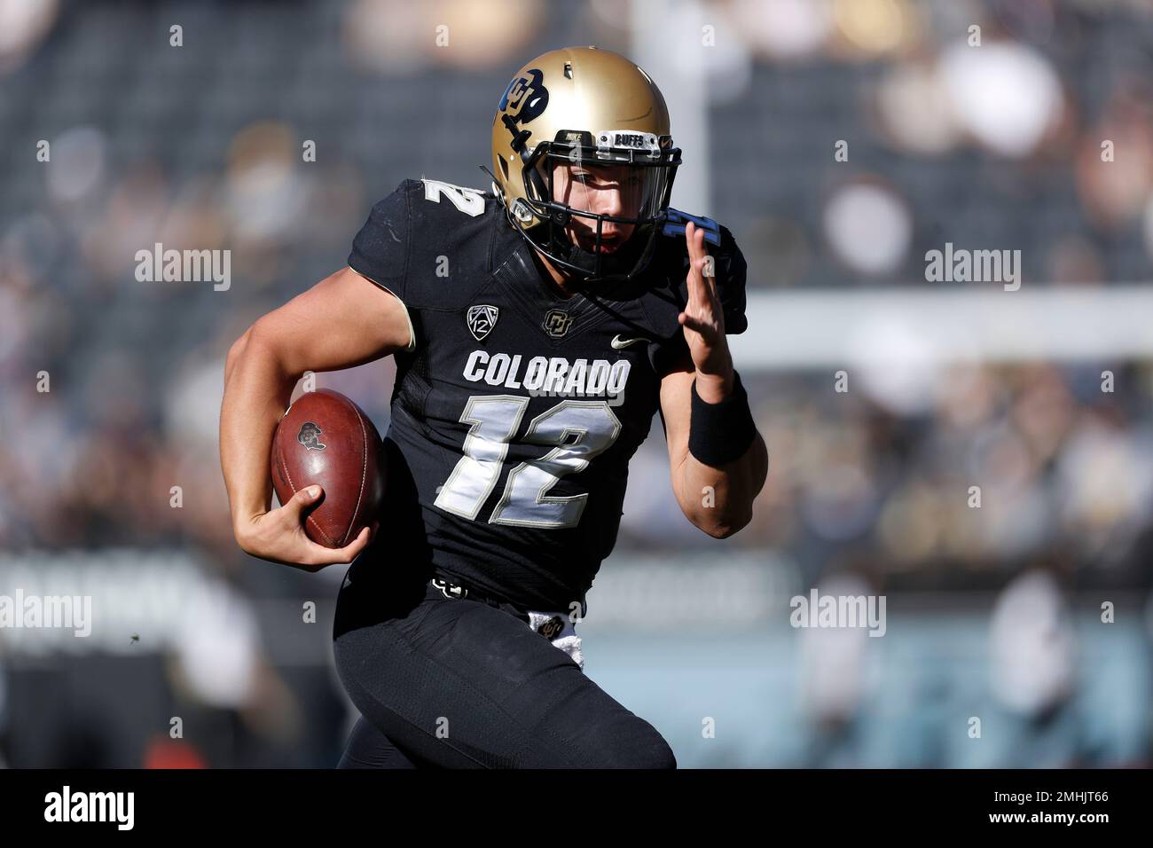 Colorado Buffaloes quarterback Steven Montez (12) in the first half of ...
