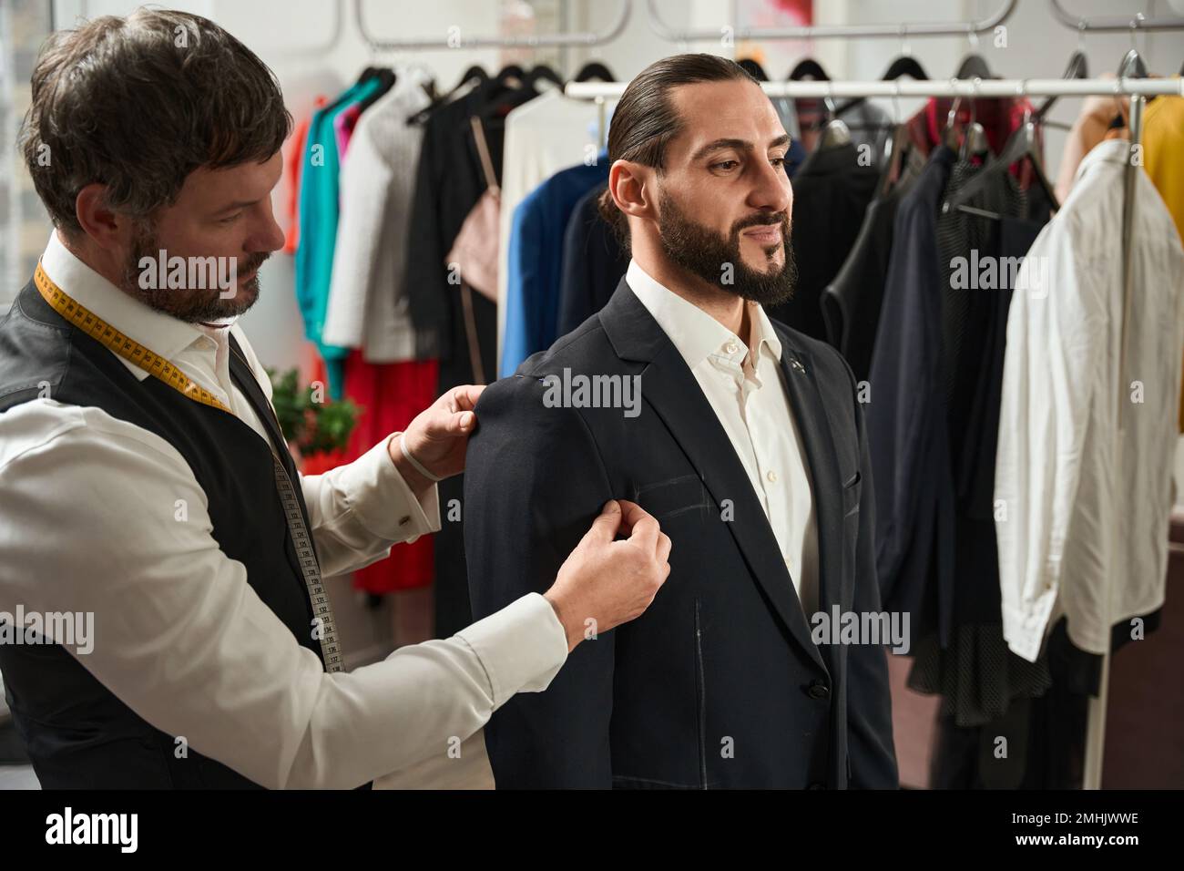 Tailor made man hi-res stock photography and images - Alamy