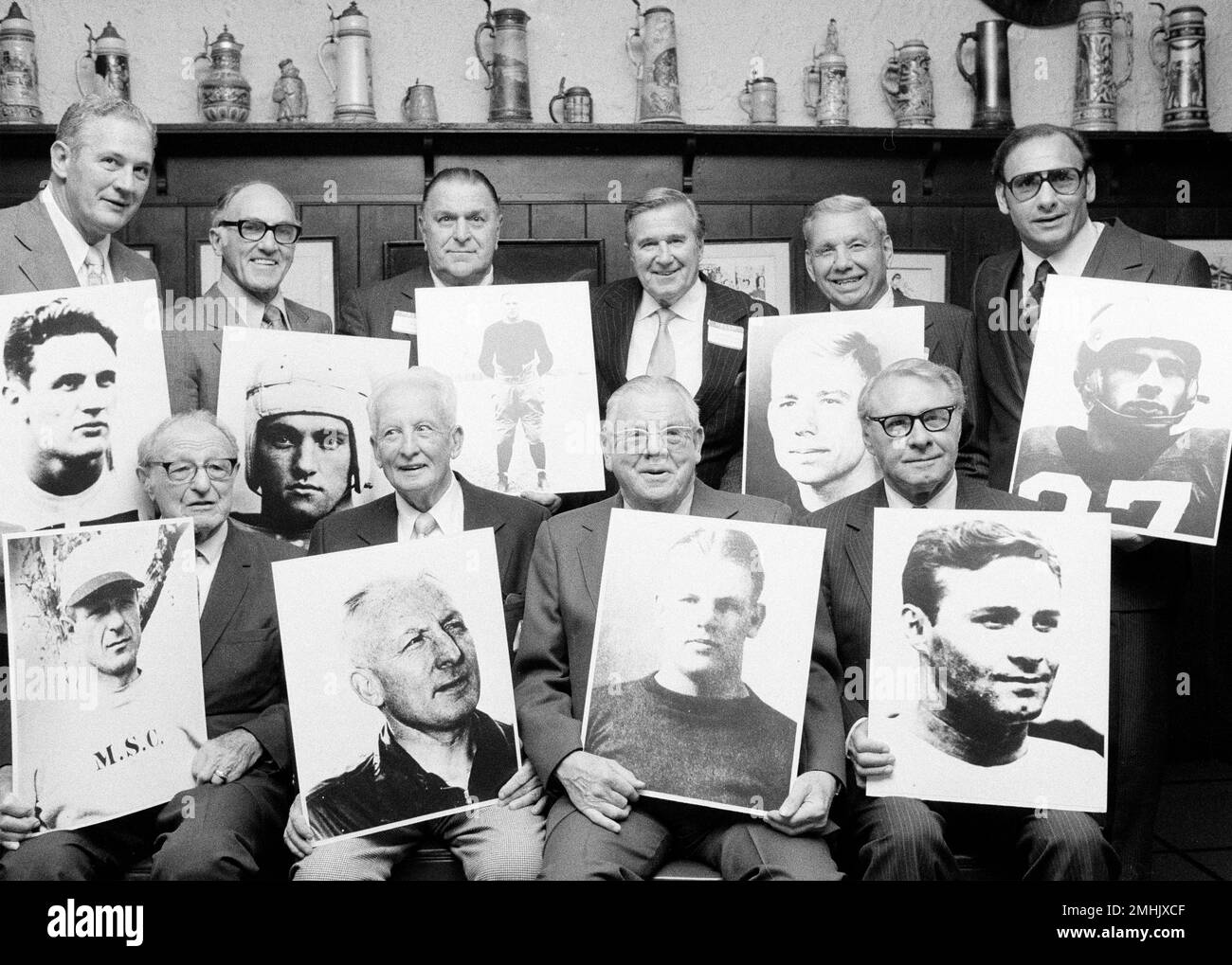 Inductees of the 1978 National Football Foundation's College Football ...