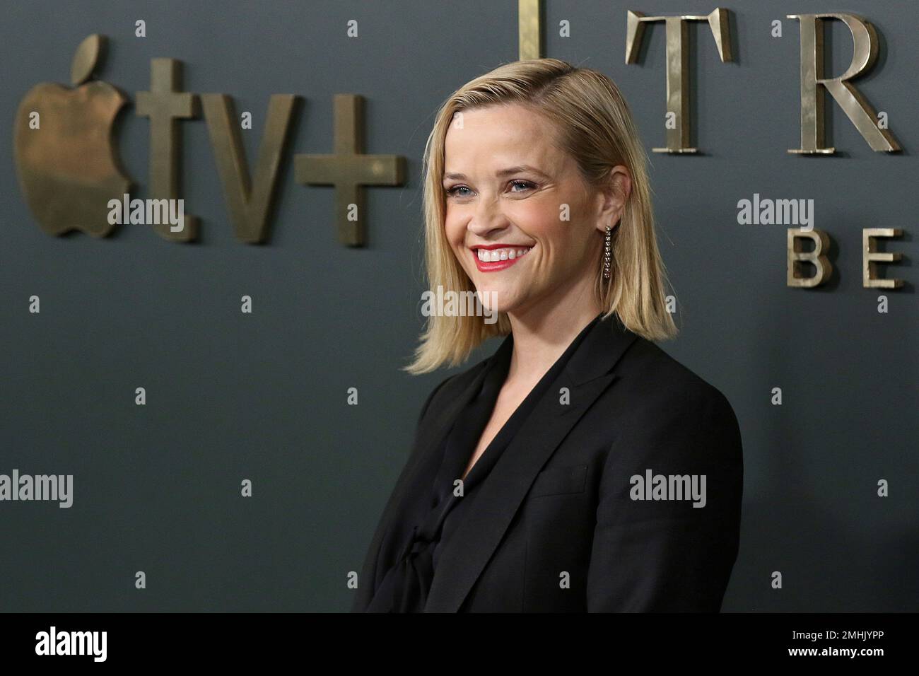 Reese Witherspoon attends the LA Premiere of "Truth Be Told" at the ...