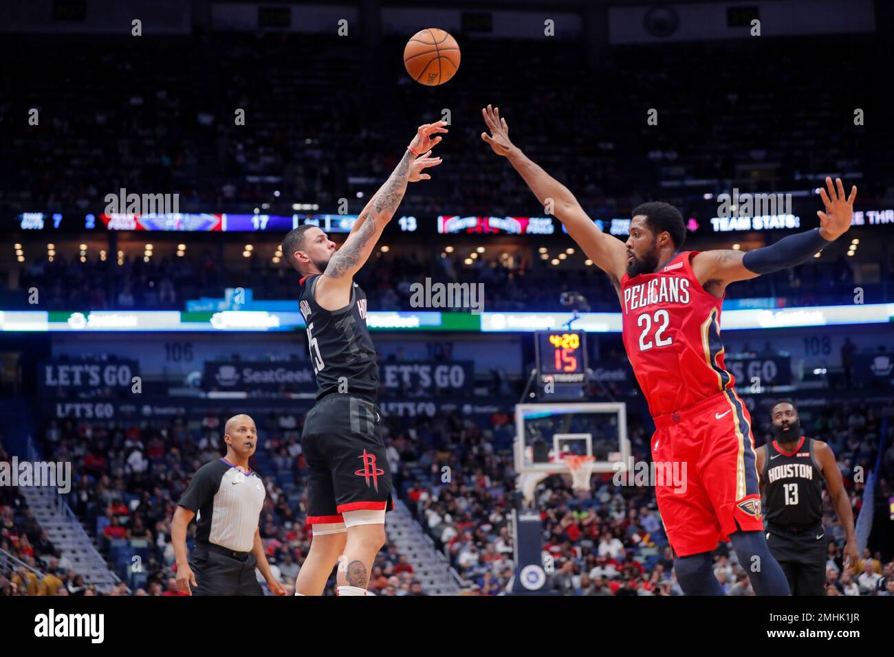 Houston Rockets guard Austin Rivers (25) shoots against New Orleans ...