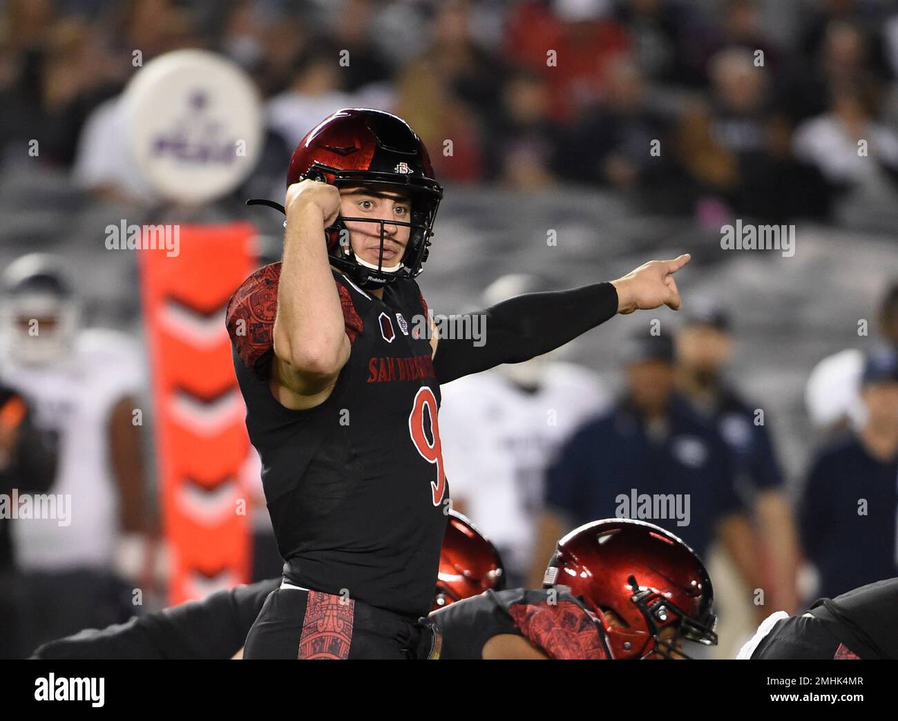 San Diego State quarterback Ryan Agnew (9) plays during the first half ...