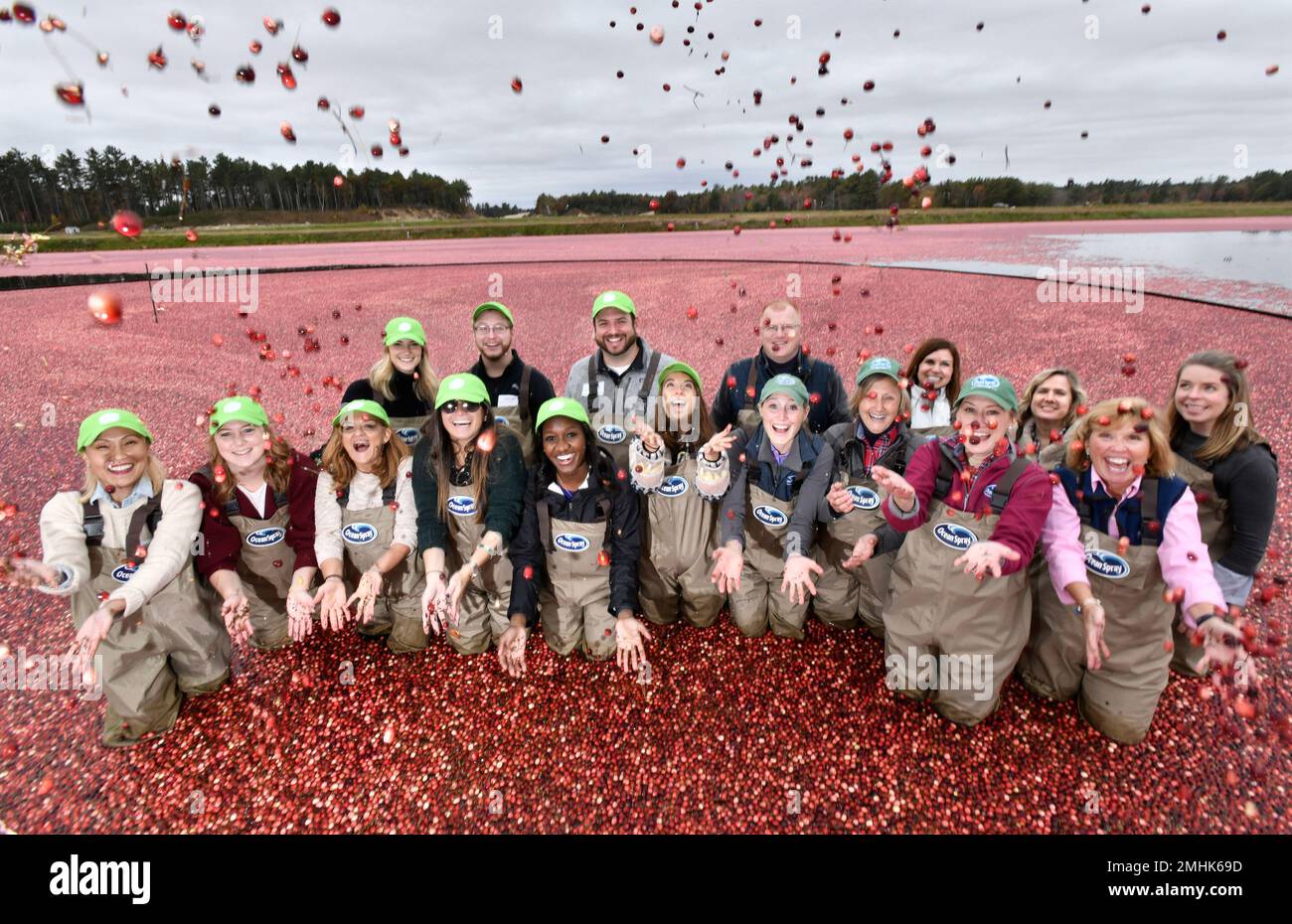 IMAGE DISTRIBUTED FOR OCEAN SPRAY - Ocean Spray Farmer-Owner Sue ...