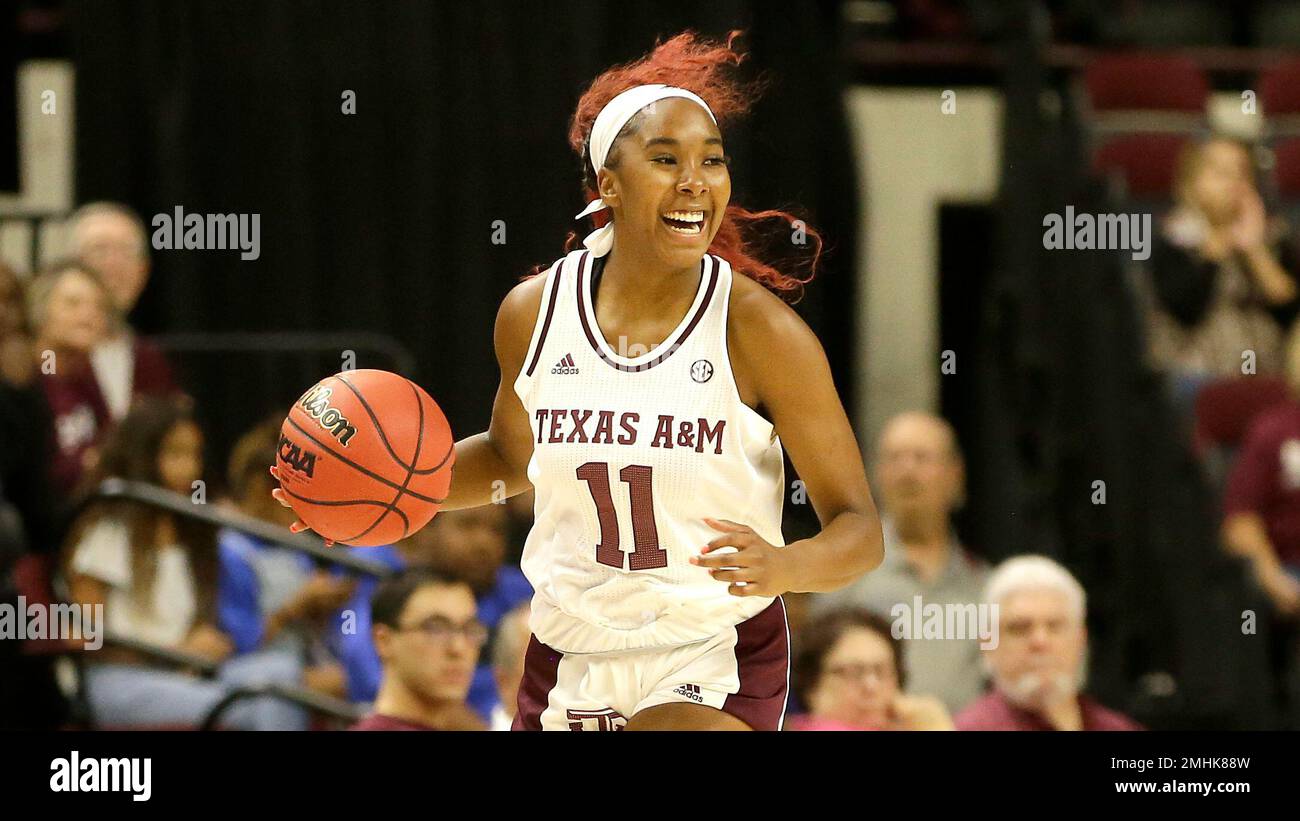 Texas A&M guard Kayla Wells (11) defends against Duke during an NCAA ...