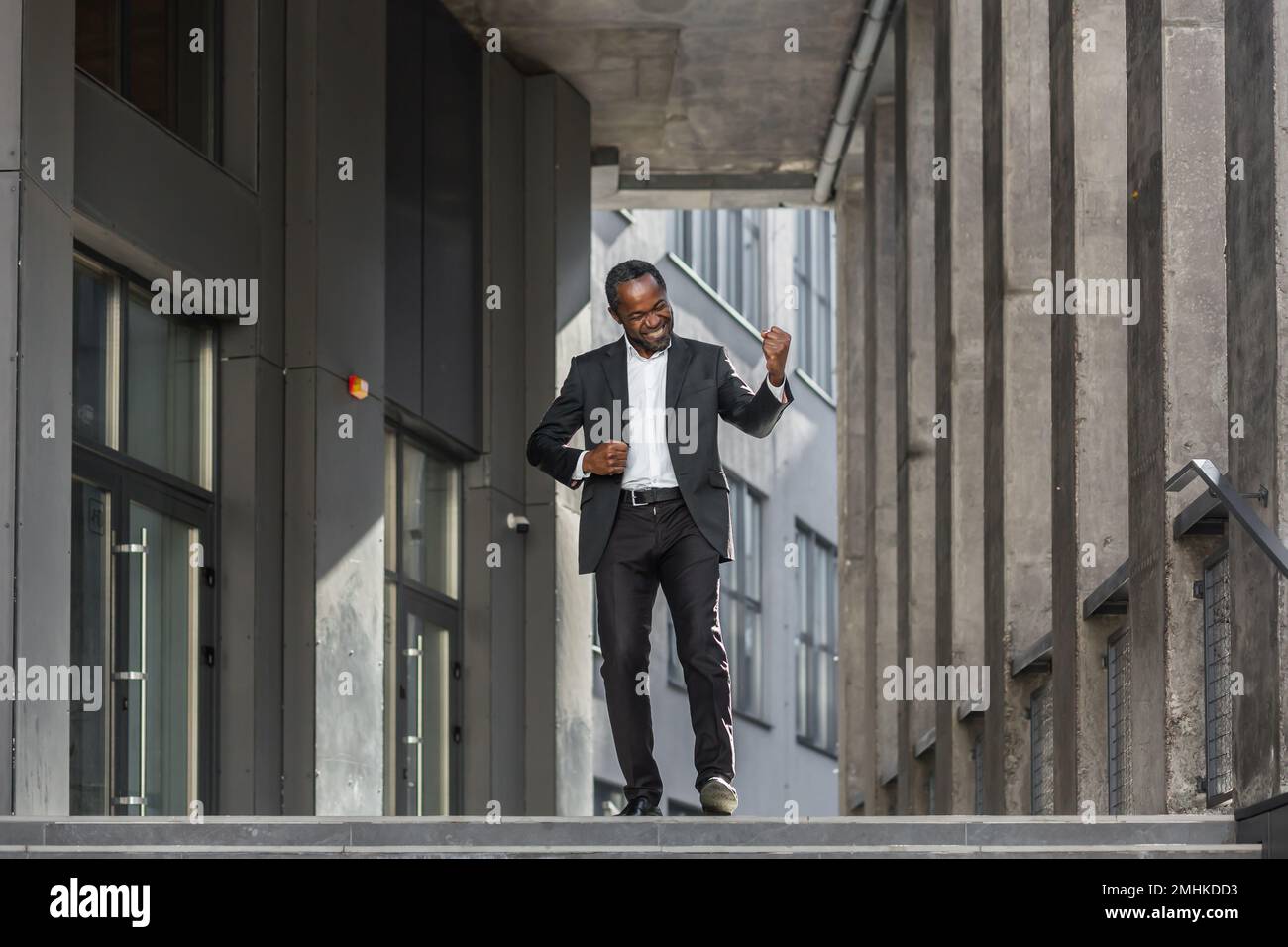 Posh person hand raised hi-res stock photography and images - Alamy