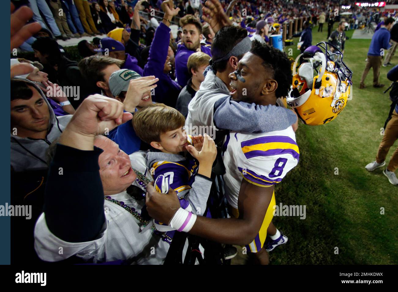 LSU linebacker Patrick Queen (8) celebrates with the crowd after ...