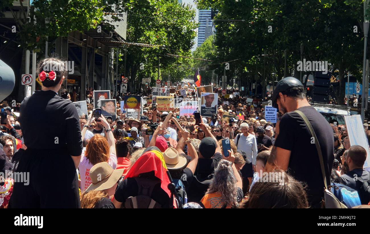 Melbourne, Australia. 26th Jan, 2023. A large number of people take ...
