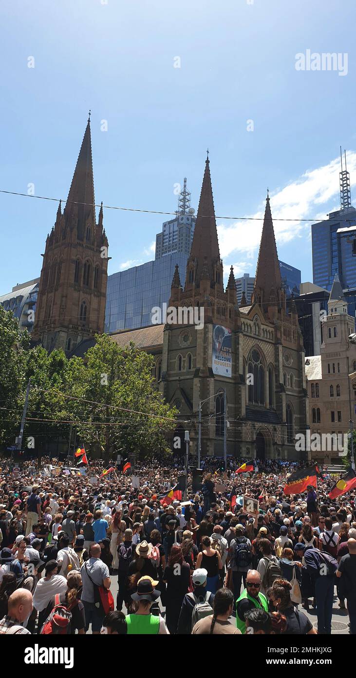 Melbourne, Australia. 26th Jan, 2023. A large number of people take ...