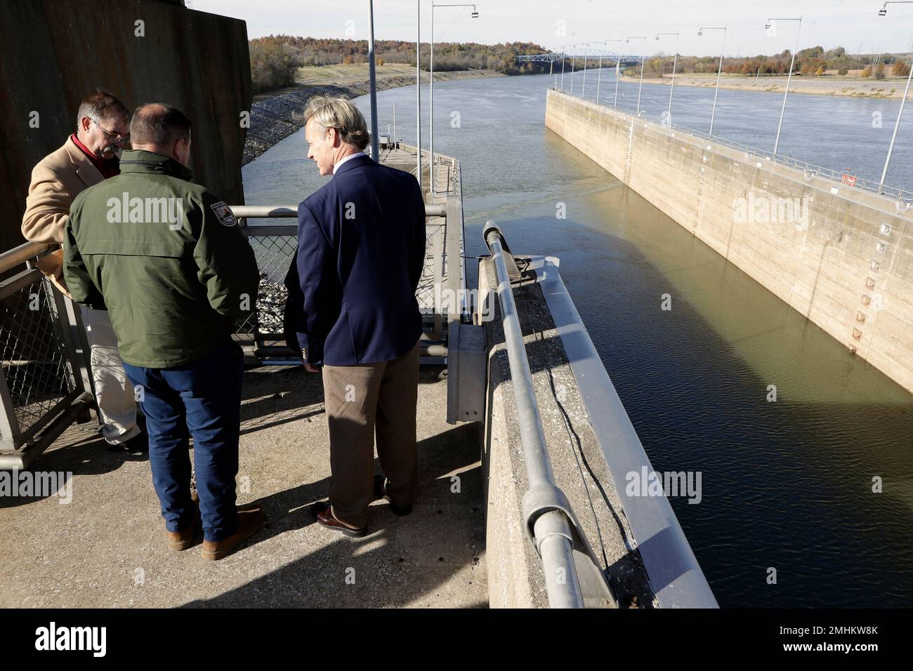 People look over the Barkley Lock and Dam where the Cumberland River ...