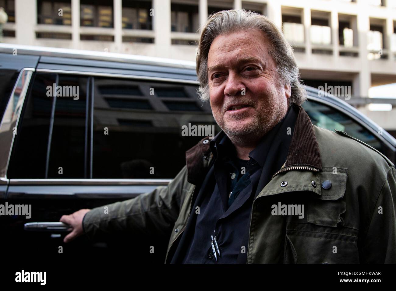 Former White House strategist Steve Bannon departs following testifying ...