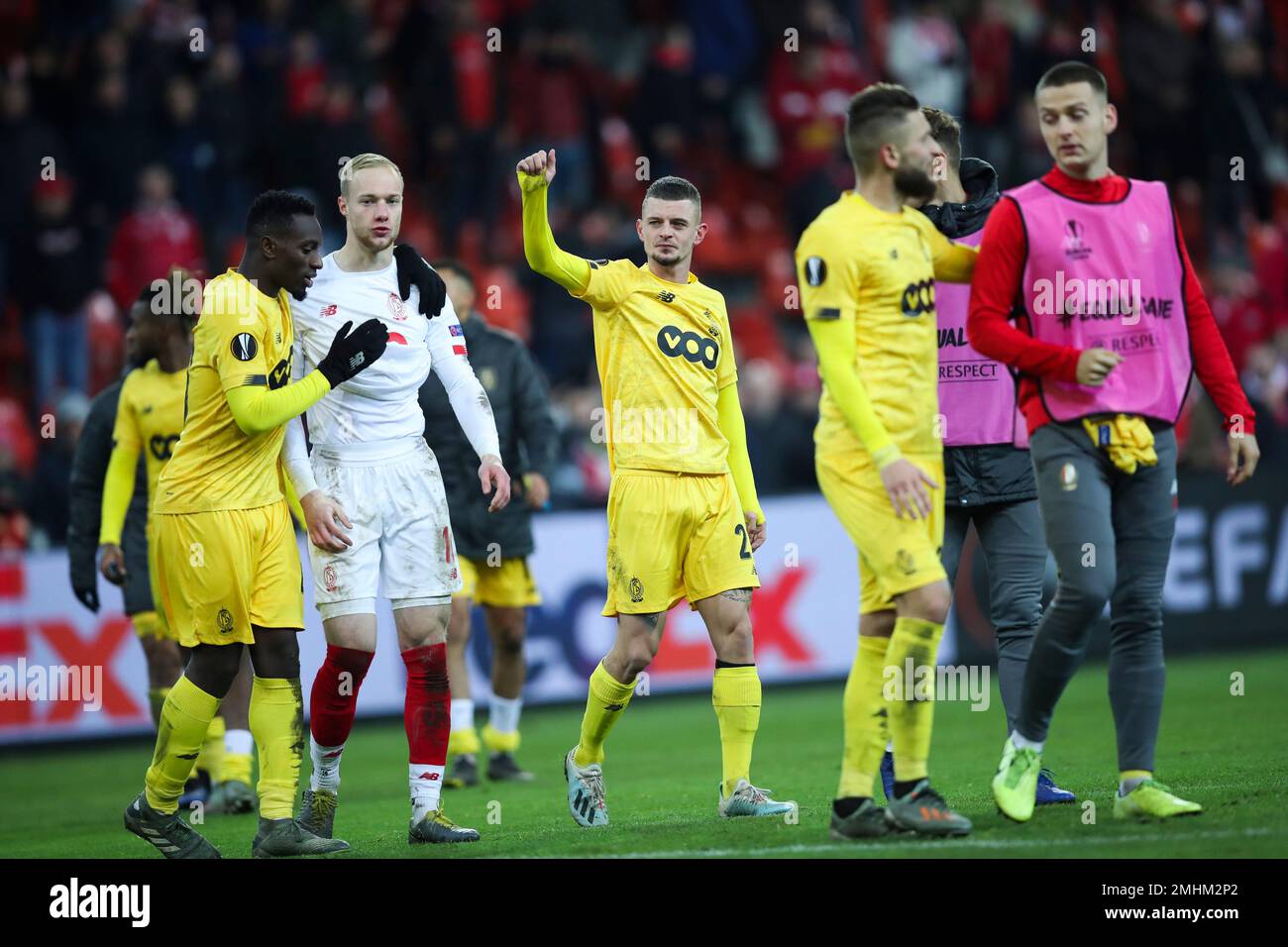 Liege players celebrate at the end of the Europa League Group F soccer ...