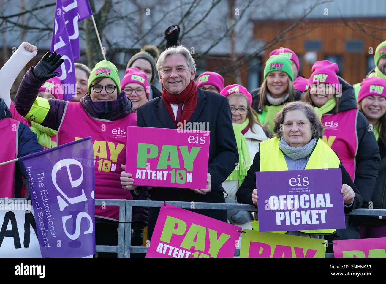 Scottish teachers strike hi-res stock photography and images - Alamy
