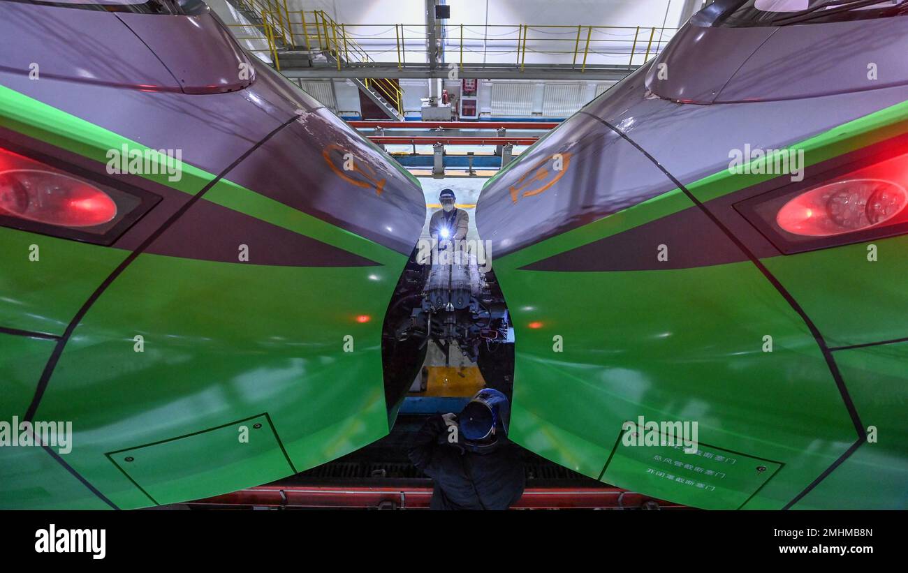 Coupling of trains hi-res stock photography and images - Alamy