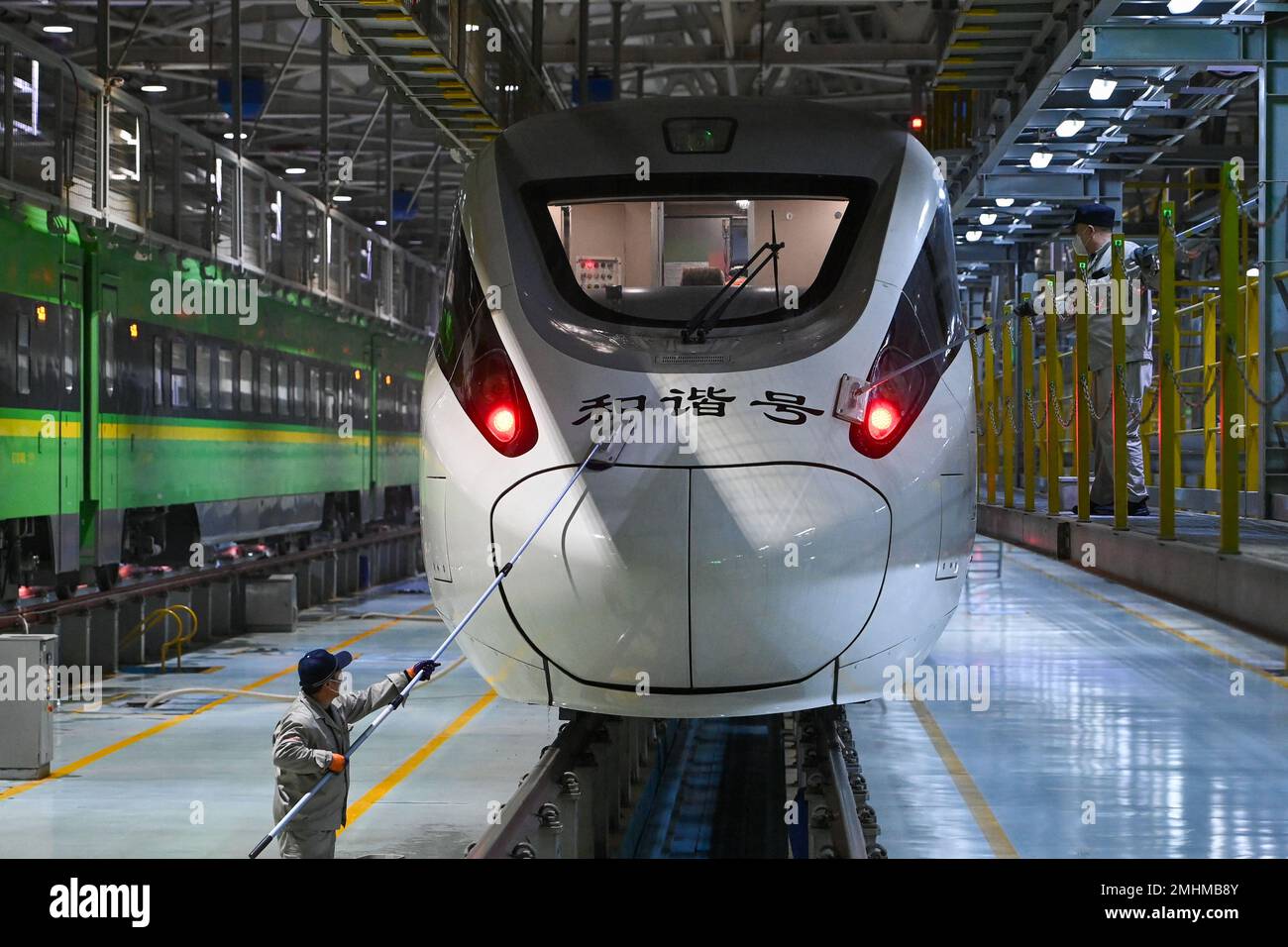 Bullet train 2023 hi-res stock photography and images - Alamy