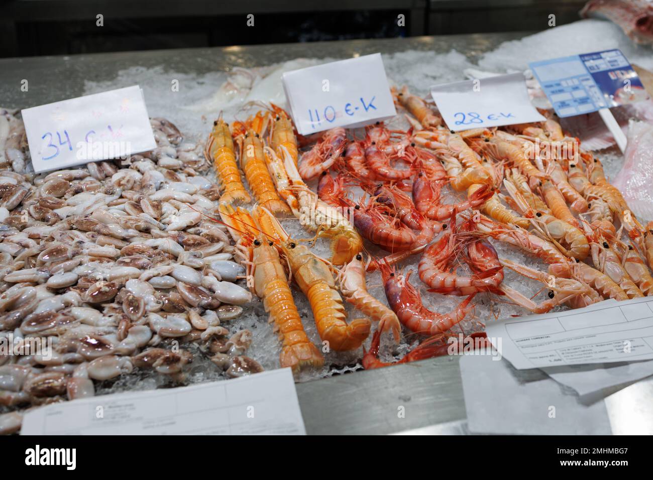 Market Stall with Freshly Caught Fish and Shellfish Stock Photo - Alamy