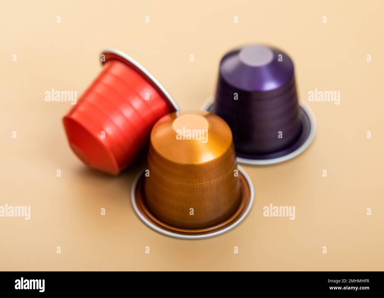 Aluminium coffee capsules hi-res stock photography and images - Alamy