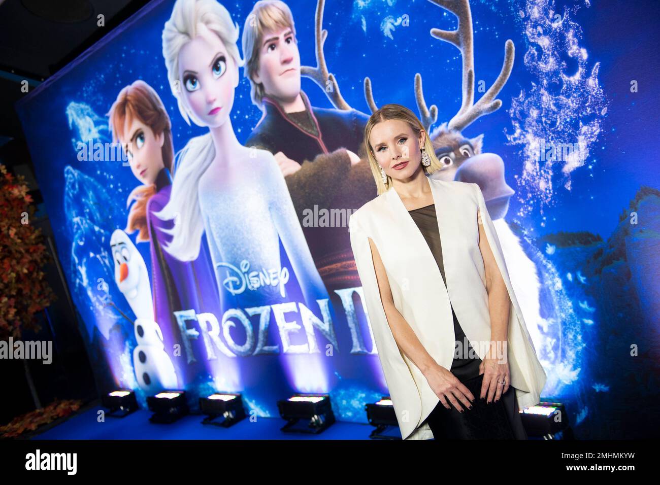 Actress Kristen Bell poses during the "Frozen 2" photo call on Monday ...