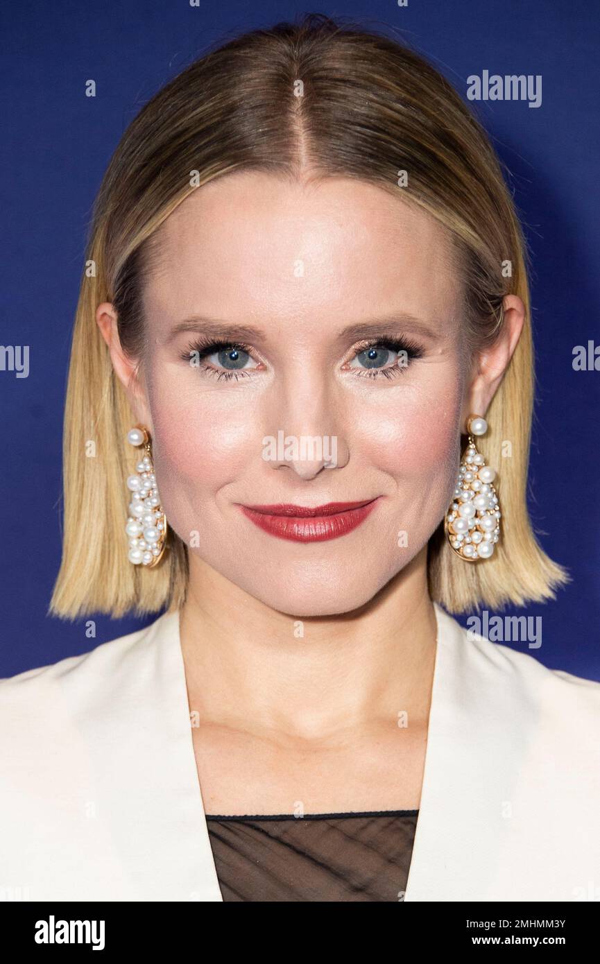 Actress Kristen Bell poses during the "Frozen 2" photo call on Monday ...