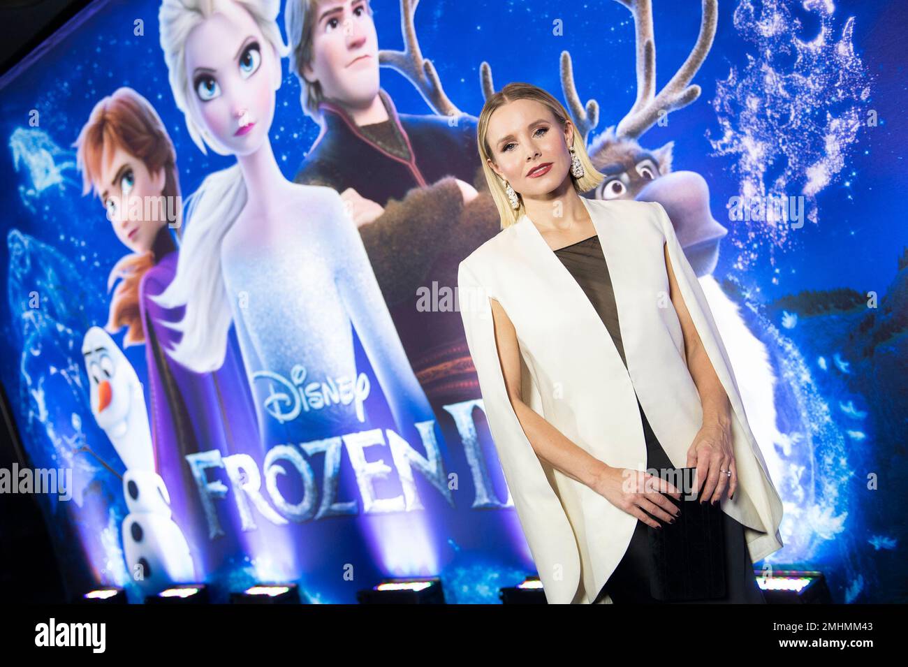 Actress Kristen Bell poses during the "Frozen 2" photo call on Monday ...