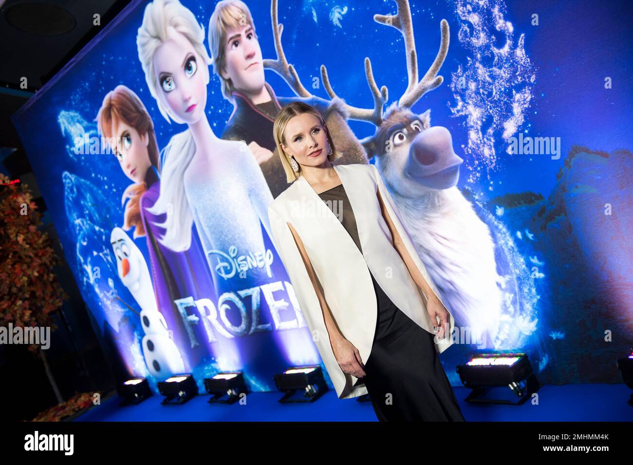 Actress Kristen Bell poses during the "Frozen 2" photo call on Monday ...