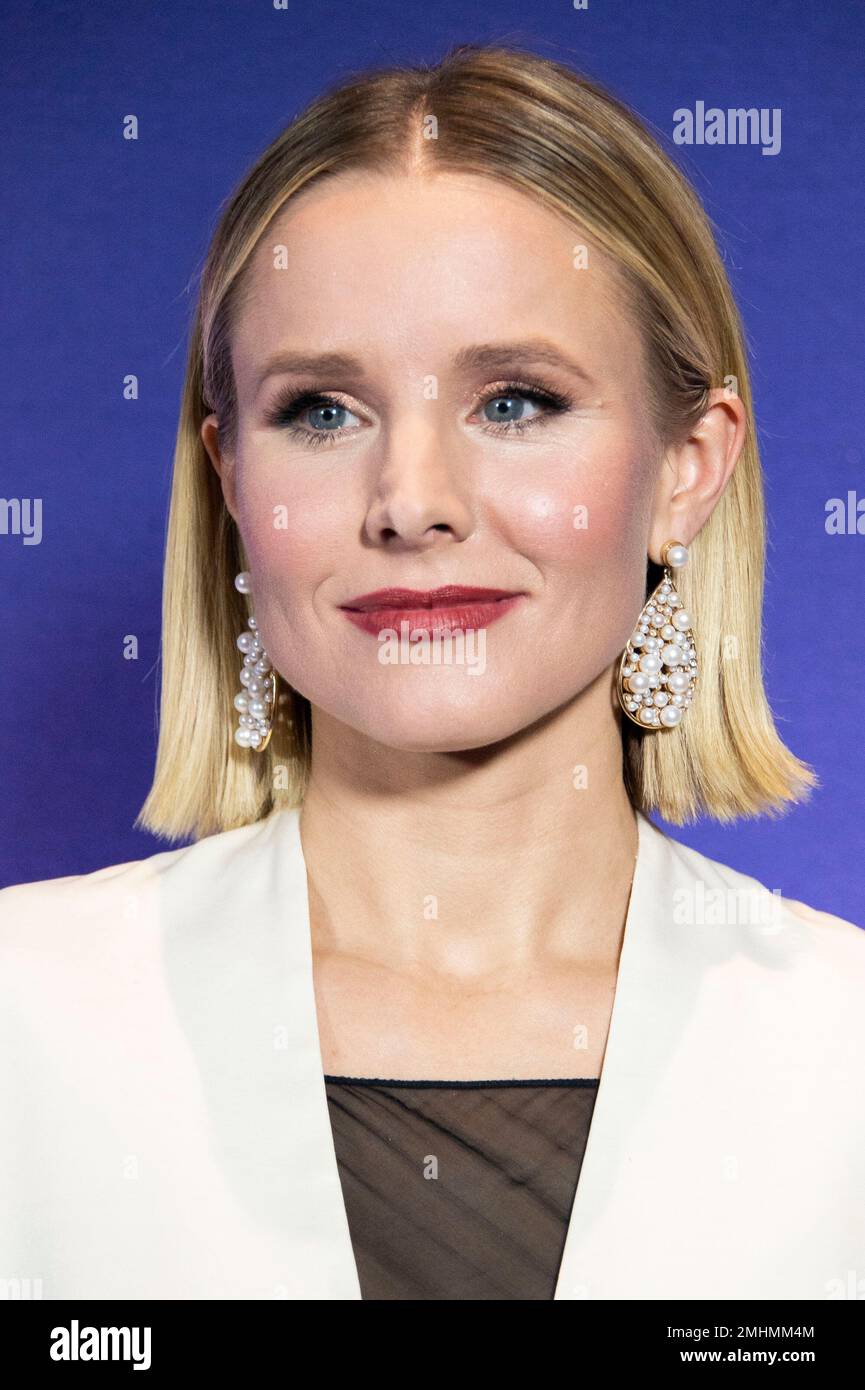 Actress Kristen Bell poses during the "Frozen 2" photo call on Monday ...