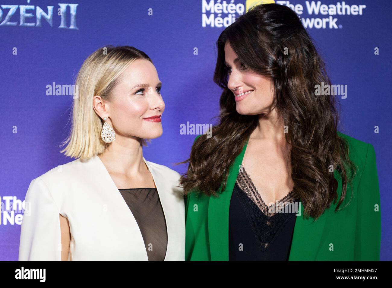 Actress Kristen Bell, left, and Idina Menzel pose during the "Frozen 2 ...
