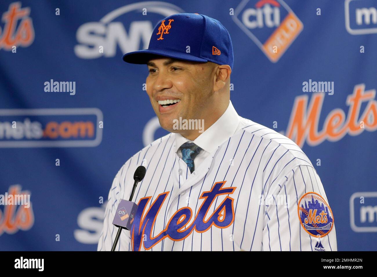 The new New York Mets manager, Carlos Beltran, speaks during a baseball ...