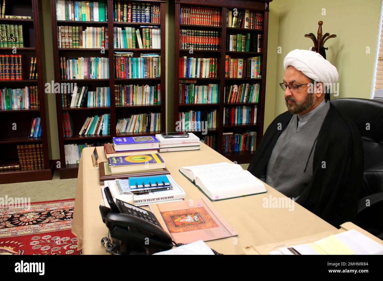 Shaykh Amir Mukhtar Faezi, the founder of Ahl Al-Bayt Islamic Seminary ...