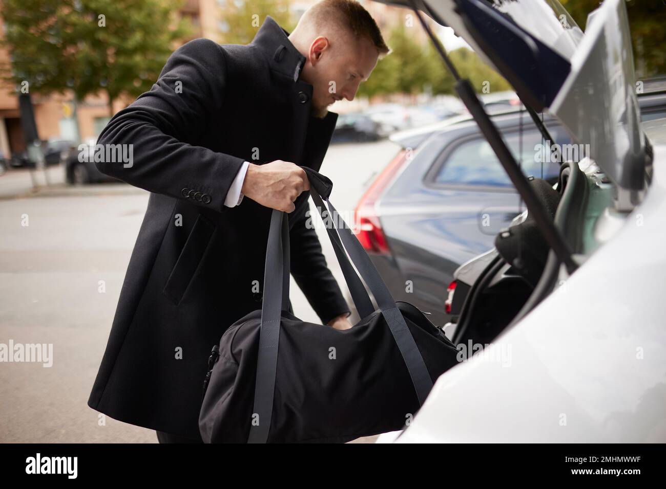 Loading car boot trunk hi-res stock photography and images - Alamy
