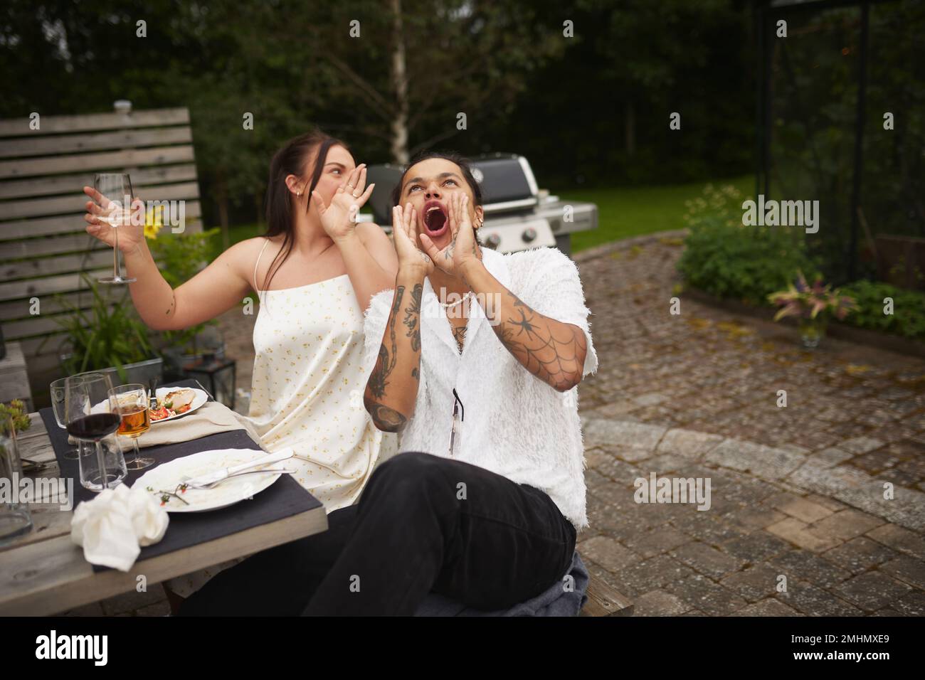 Friendship and camaraderie hi-res stock photography and images - Alamy