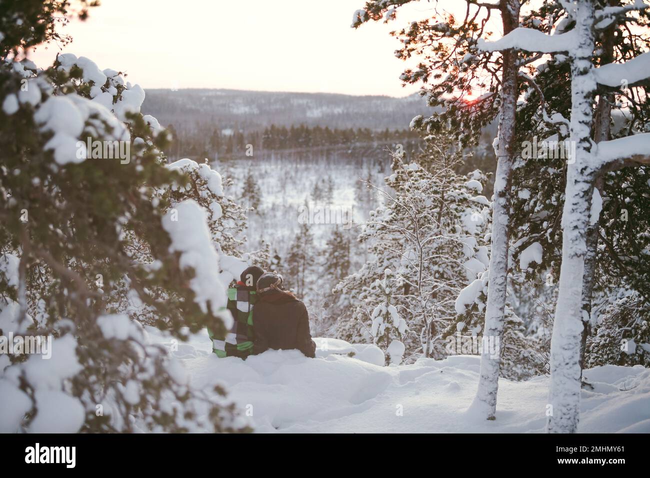 Daylight and leisure two friendship hi-res stock photography and images ...