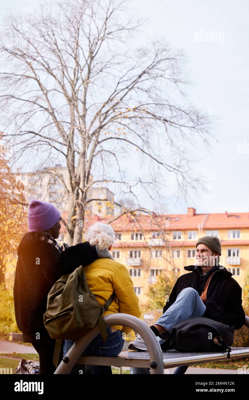 Teen speaking in public hi-res stock photography and images - Alamy