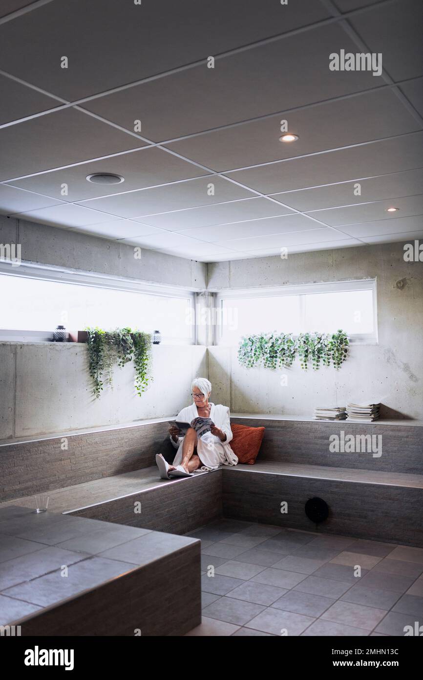 Senior woman relaxing in spa Stock Photo - Alamy